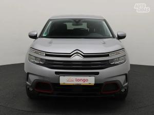 Grey Citroen C5 Aircross 2021 in Vilnius, with an engine capacity of 1.20 L and mileage of 133 thousand km for 13699 €, photo 4 on AUTOMOTO.COM.LV