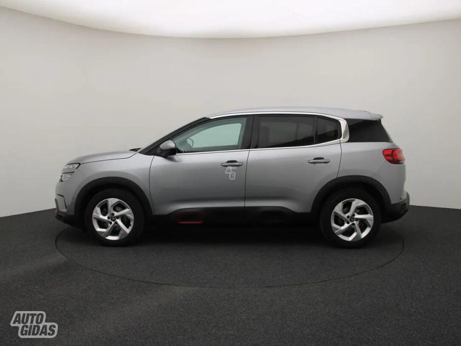 Grey Citroen C5 Aircross 2021 in Vilnius, with an engine capacity of 1.20 L and mileage of 133 thousand km for 13699 €, photo 7 on AUTOMOTO.COM.LV