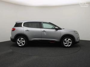 Grey Citroen C5 Aircross 2021 in Vilnius, with an engine capacity of 1.20 L and mileage of 133 thousand km for 13699 €, photo 10 on AUTOMOTO.COM.LV