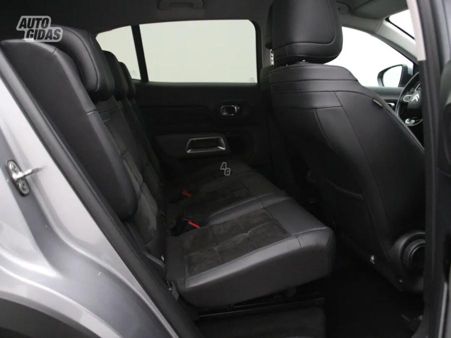 Grey Citroen C5 Aircross 2021 in Vilnius, with an engine capacity of 1.20 L and mileage of 133 thousand km for 13699 €, photo 16 on AUTOMOTO.COM.LV