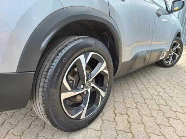 Серый Ситроен C5 Aircross 2021 в Рига, объемом двигателя 1.50 л и пробегом 140 тыс. км за 11900 €, фото 3 на AUTOMOTO.COM.LV
