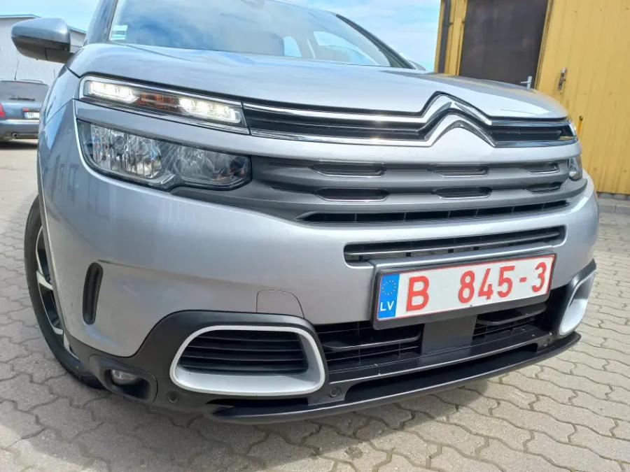 Серый Ситроен C5 Aircross 2021 в Рига, объемом двигателя 1.50 л и пробегом 140 тыс. км за 11900 €, фото 7 на AUTOMOTO.COM.LV