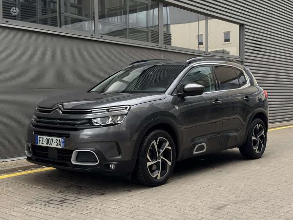 Grey Citroen C5 Aircross 2021 in Vilnius, with an engine capacity of 1.50 L and mileage of 300 thousand km for 9900 €, photo 2 on AUTOMOTO.COM.LV