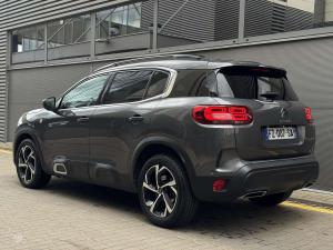 Grey Citroen C5 Aircross 2021 in Vilnius, with an engine capacity of 1.50 L and mileage of 300 thousand km for 9900 €, photo 4 on AUTOMOTO.COM.LV