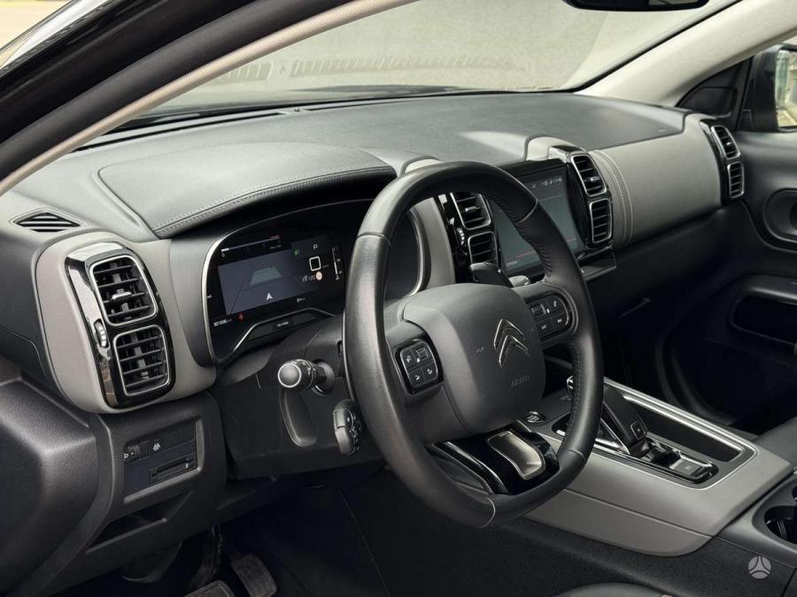 Grey Citroen C5 Aircross 2021 in Vilnius, with an engine capacity of 1.50 L and mileage of 300 thousand km for 9900 €, photo 20 on AUTOMOTO.COM.LV