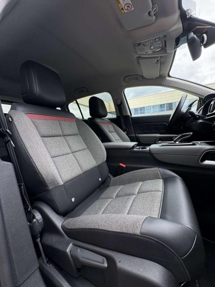 Grey Citroen C5 Aircross 2021 in Vilnius, with an engine capacity of 1.50 L and mileage of 300 thousand km for 9900 €, photo 23 on AUTOMOTO.COM.LV