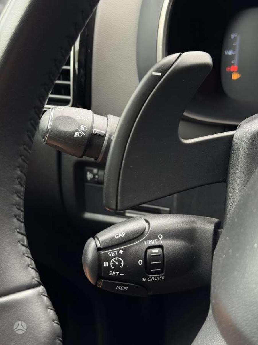 Grey Citroen C5 Aircross 2021 in Vilnius, with an engine capacity of 1.50 L and mileage of 300 thousand km for 9900 €, photo 32 on AUTOMOTO.COM.LV