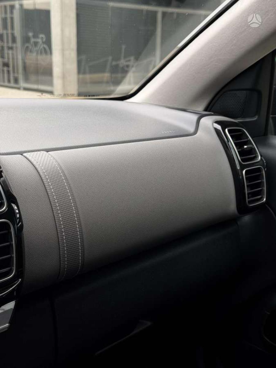 Grey Citroen C5 Aircross 2021 in Vilnius, with an engine capacity of 1.50 L and mileage of 300 thousand km for 9900 €, photo 34 on AUTOMOTO.COM.LV
