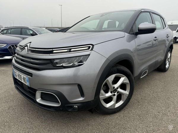 Pelēks Citroen C5 Aircross 2022 Marijampole, ar dzinēja tilpumu 1.50 L un nobraukumu 154 tūkst. km par 15367 €, foto 1 vietnē AUTOMOTO.COM.LV