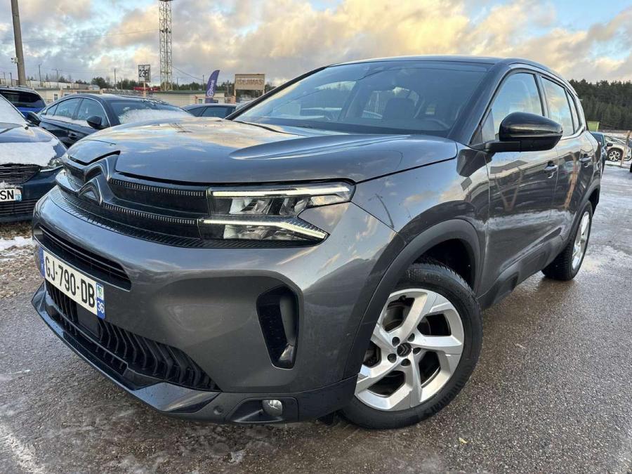 Pelēks Citroen C5 Aircross 2022 Viļņa, ar dzinēja tilpumu 1.20 L un nobraukumu 172 tūkst. km par 14882 €, foto 1 vietnē AUTOMOTO.COM.LV