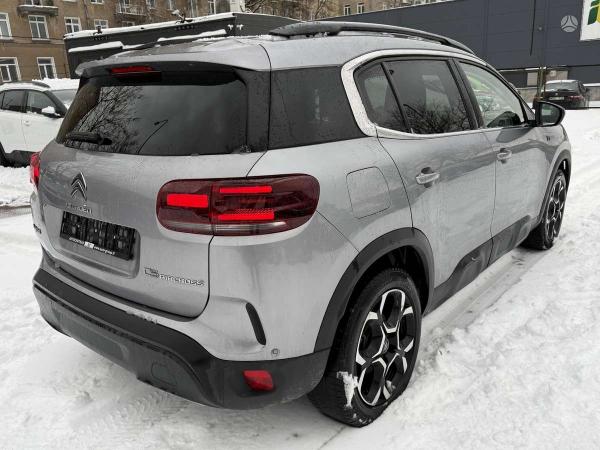 Grey Citroen C5 Aircross 2022 in Vilnius, with an engine capacity of 1.60 L and mileage of 115 thousand km for 18700 €, photo 3 on AUTOMOTO.COM.LV