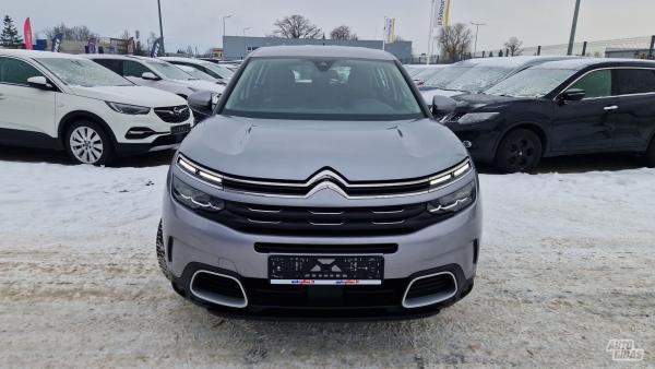 Pelēks Citroen C5 Aircross 2022 Marijampole, ar dzinēja tilpumu 1.50 L un nobraukumu 154 tūkst. km par 15490 €, foto 4 vietnē AUTOMOTO.COM.LV