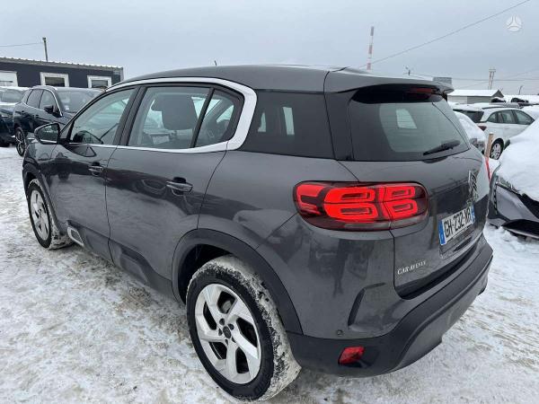 Grey Citroen C5 Aircross 2022 in Vilnius, with an engine capacity of 1.50 L and mileage of 165 thousand km for 13309 €, photo 4 on AUTOMOTO.COM.LV
