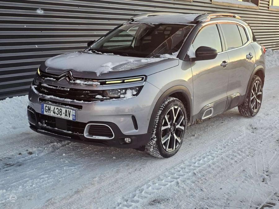 Pelēks Citroen C5 Aircross 2022 Tauragė, ar dzinēja tilpumu 1.50 L un nobraukumu 214 tūkst. km par 12400 €, foto 1 vietnē AUTOMOTO.COM.LV
