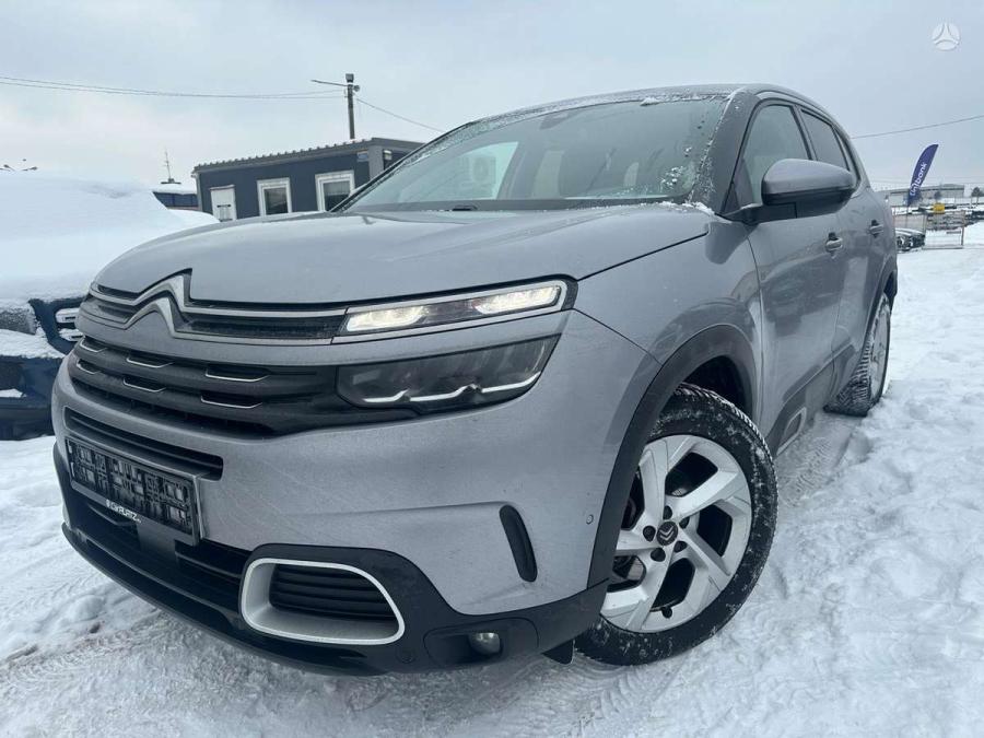Grey Citroen C5 Aircross 2022 in Vilnius, with an engine capacity of 1.20 L and mileage of 109 thousand km for 12700 €, photo 1 on AUTOMOTO.COM.LV