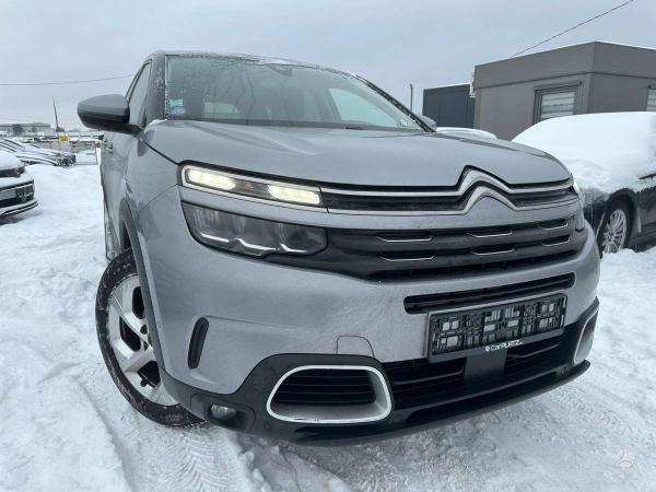 Pelēks Citroen C5 Aircross 2022 Viļņa, ar dzinēja tilpumu 1.20 L un nobraukumu 109 tūkst. km par 12700 €, foto 5 vietnē AUTOMOTO.COM.LV