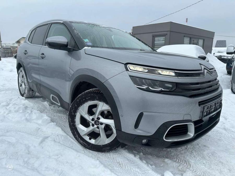 Grey Citroen C5 Aircross 2022 in Vilnius, with an engine capacity of 1.20 L and mileage of 109 thousand km for 12700 €, photo 8 on AUTOMOTO.COM.LV
