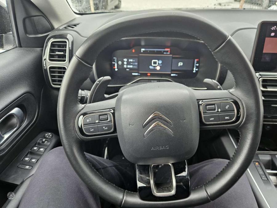 Grey Citroen C5 Aircross 2022 in Vilnius, with an engine capacity of 1.20 L and mileage of 109 thousand km for 16214 €, photo 11 on AUTOMOTO.COM.LV