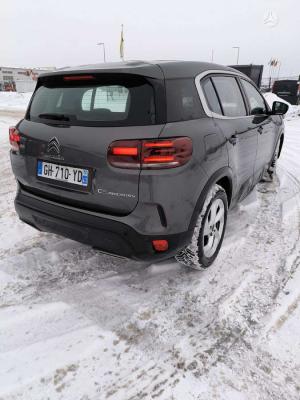 Grey Citroen C5 Aircross 2022 in Marijampole, with an engine capacity of 1.49 L and mileage of 158 thousand km for 15670 €, photo 5 on AUTOMOTO.COM.LV