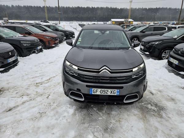 Grey Citroen C5 Aircross 2022 in Vilnius, with an engine capacity of 1.50 L and mileage of 120 thousand km for 12584 €, photo 2 on AUTOMOTO.COM.LV