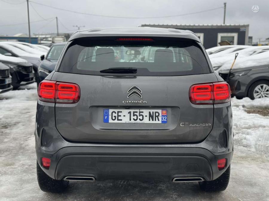 Grey Citroen C5 Aircross 2022 in Vilnius, with an engine capacity of 1.50 L and mileage of 177 thousand km for 13067 €, photo 5 on AUTOMOTO.COM.LV