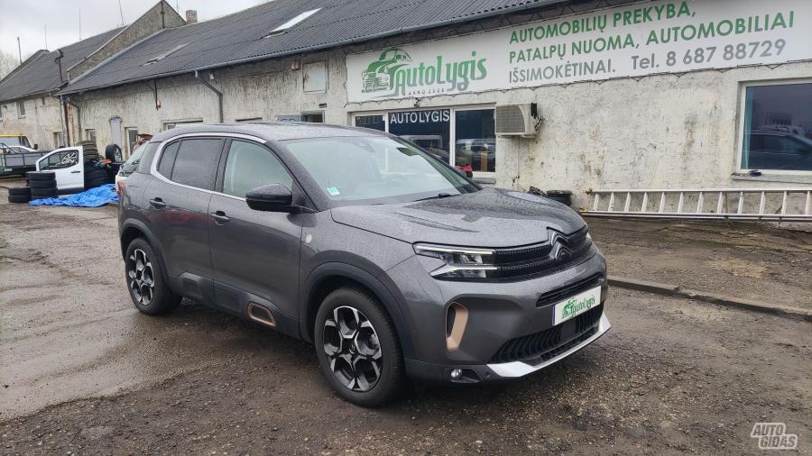 Pelēks Citroen C5 Aircross 2022 Klaipėda, ar dzinēja tilpumu 1.50 L un nobraukumu 166 tūkst. km par 17775 €, foto 1 vietnē AUTOMOTO.COM.LV