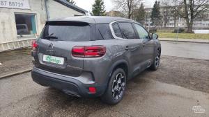Pelēks Citroen C5 Aircross 2022 Klaipėda, ar dzinēja tilpumu 1.50 L un nobraukumu 166 tūkst. km par 17775 €, foto 7 vietnē AUTOMOTO.COM.LV
