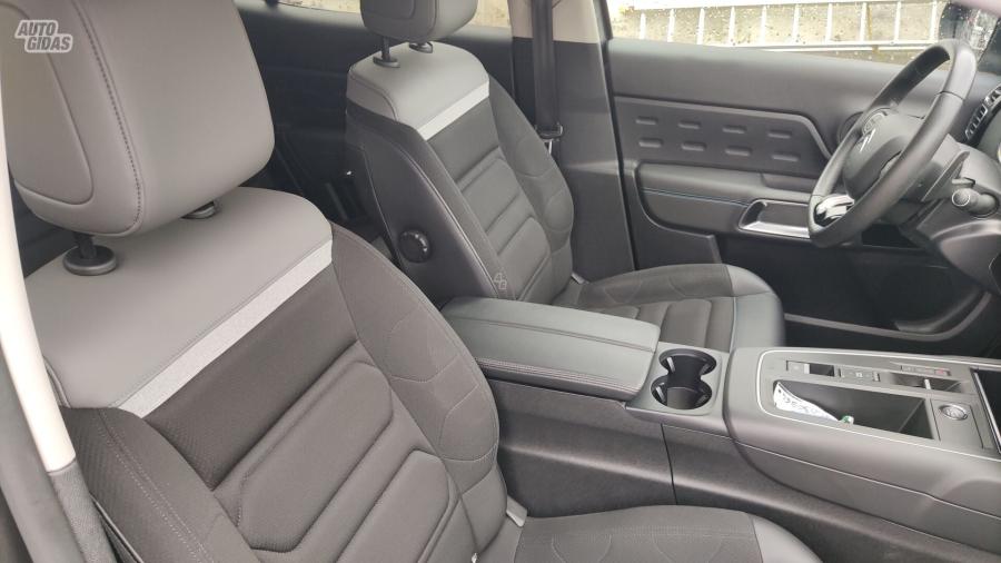 Pelēks Citroen C5 Aircross 2022 Klaipėda, ar dzinēja tilpumu 1.50 L un nobraukumu 166 tūkst. km par 17775 €, foto 24 vietnē AUTOMOTO.COM.LV