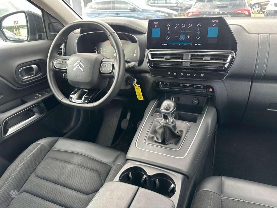 Серый Ситроен C5 Aircross 2022 в Вильнюс, объемом двигателя 1.50 л и пробегом 195 тыс. км за 13300 €, фото 12 на AUTOMOTO.COM.LV