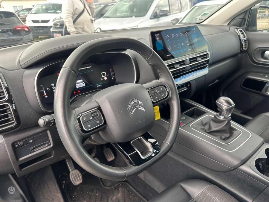 Серый Ситроен C5 Aircross 2022 в Вильнюс, объемом двигателя 1.50 л и пробегом 195 тыс. км за 13300 €, фото 21 на AUTOMOTO.COM.LV