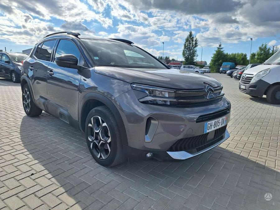 Серый Ситроен C5 Aircross 2022 в Таураге, объемом двигателя 1.50 л и пробегом 155 тыс. км за 13900 €, фото 1 на AUTOMOTO.COM.LV