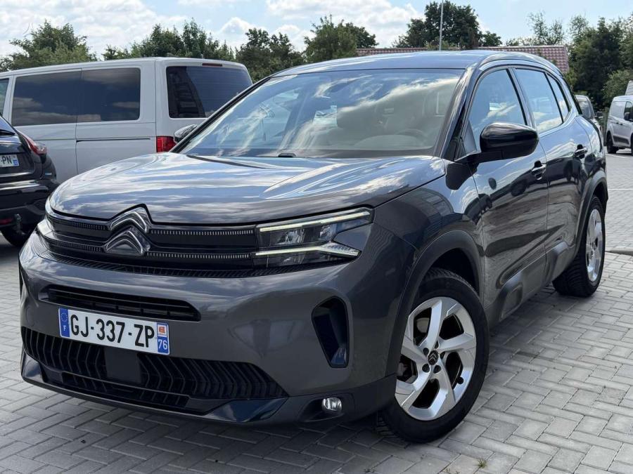 Серый Ситроен C5 Aircross 2022 в Таураге, объемом двигателя 1.20 л и пробегом 176 тыс. км за 13673 €, фото 1 на AUTOMOTO.COM.LV