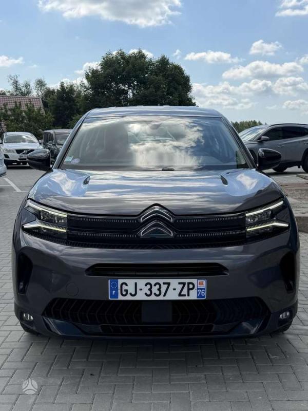 Grey Citroen C5 Aircross 2022 in Taurage, with an engine capacity of 1.20 L and mileage of 176 thousand km for 13673 €, photo 3 on AUTOMOTO.COM.LV