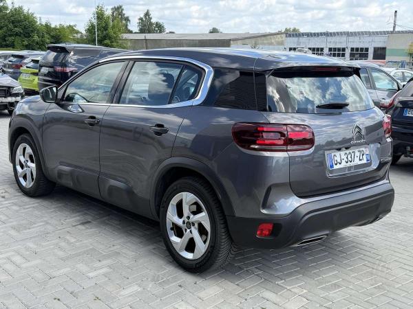 Grey Citroen C5 Aircross 2022 in Taurage, with an engine capacity of 1.20 L and mileage of 176 thousand km for 13673 €, photo 4 on AUTOMOTO.COM.LV