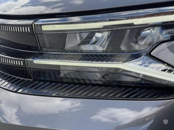 Grey Citroen C5 Aircross 2022 in Taurage, with an engine capacity of 1.20 L and mileage of 176 thousand km for 13673 €, photo 9 on AUTOMOTO.COM.LV