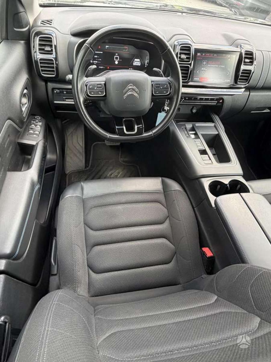 Серый Ситроен C5 Aircross 2022 в Таураге, объемом двигателя 1.20 л и пробегом 176 тыс. км за 13673 €, фото 17 на AUTOMOTO.COM.LV