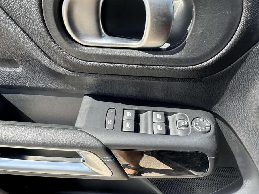 Pelēks Citroen C5 Aircross 2022 Viļņa, ar dzinēja tilpumu 1.50 L un nobraukumu 162 tūkst. km par 14277 €, foto 12 vietnē AUTOMOTO.COM.LV