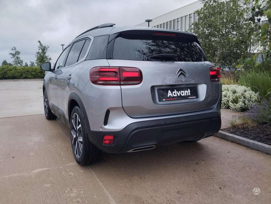 Серый Ситроен C5 Aircross 2022 в Вильнюс, объемом двигателя 1.20 л и пробегом 93 тыс. км за 19000 €, фото 3 на AUTOMOTO.COM.LV