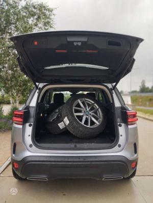Серый Ситроен C5 Aircross 2022 в Вильнюс, объемом двигателя 1.20 л и пробегом 93 тыс. км за 19000 €, фото 27 на AUTOMOTO.COM.LV