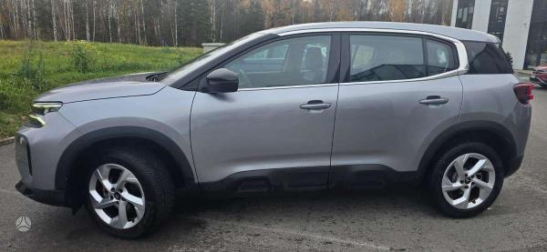 Серый Ситроен C5 Aircross 2022 в Каунас, объемом двигателя 1.20 л и пробегом 142 тыс. км за 14762 €, фото 5 на AUTOMOTO.COM.LV