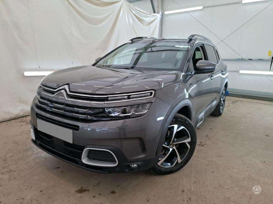 Серый Ситроен C5 Aircross 2022 в Вильнюс, объемом двигателя 1.20 л и пробегом 89 тыс. км за 15190 €, фото 1 на AUTOMOTO.COM.LV