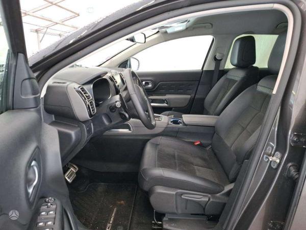 Pelēks Citroen C5 Aircross 2022 Viļņa, ar dzinēja tilpumu 1.20 L un nobraukumu 89 tūkst. km par 15190 €, foto 6 vietnē AUTOMOTO.COM.LV