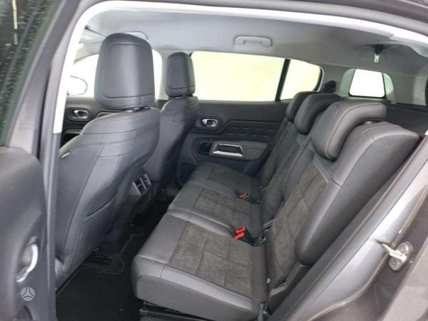 Pelēks Citroen C5 Aircross 2022 Viļņa, ar dzinēja tilpumu 1.20 L un nobraukumu 89 tūkst. km par 15190 €, foto 10 vietnē AUTOMOTO.COM.LV