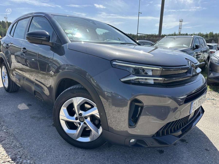 Grey Citroen C5 Aircross 2022 in Vilnius, with an engine capacity of 1.50 L and mileage of 162 thousand km for 14035 €, photo 4 on AUTOMOTO.COM.LV