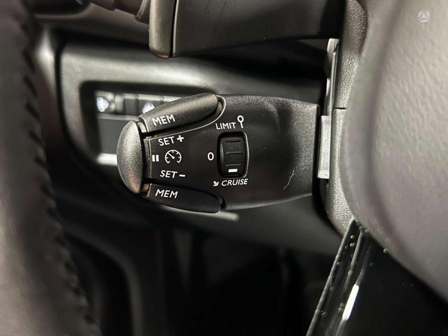 Grey Citroen C5 Aircross 2022 in Marijampole, with an engine capacity of 1.20 L and mileage of 62 thousand km for 15972 €, photo 12 on AUTOMOTO.COM.LV