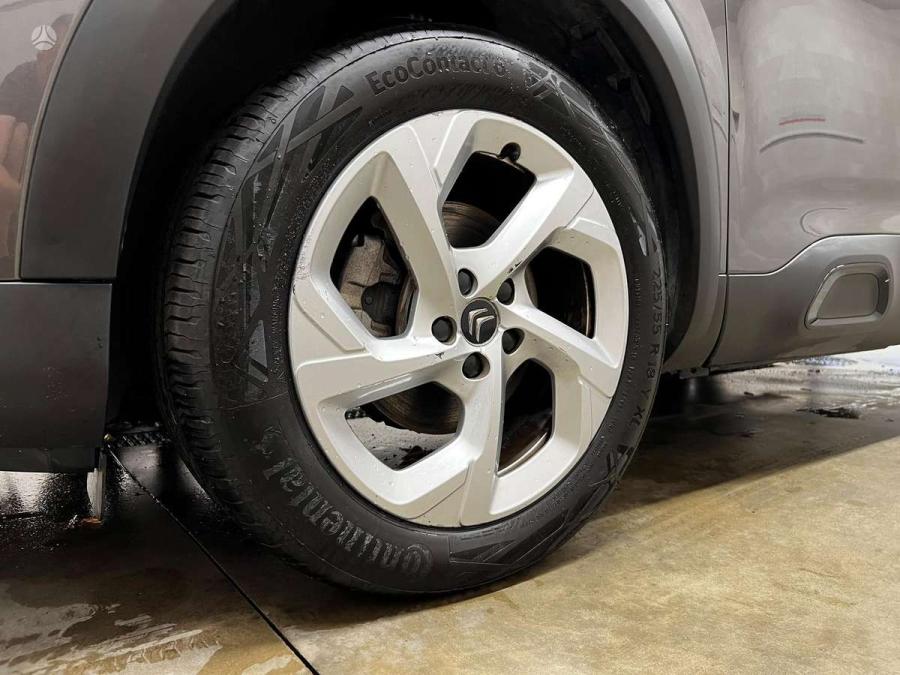 Grey Citroen C5 Aircross 2022 in Marijampole, with an engine capacity of 1.20 L and mileage of 62 thousand km for 15972 €, photo 18 on AUTOMOTO.COM.LV