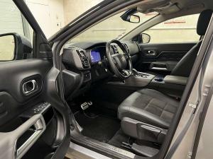 Grey Citroen C5 Aircross 2022 in Marijampole, with an engine capacity of 1.20 L and mileage of 72 thousand km for 13855 €, photo 8 on AUTOMOTO.COM.LV