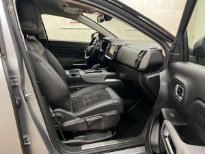 Grey Citroen C5 Aircross 2022 in Marijampole, with an engine capacity of 1.20 L and mileage of 72 thousand km for 13855 €, photo 13 on AUTOMOTO.COM.LV