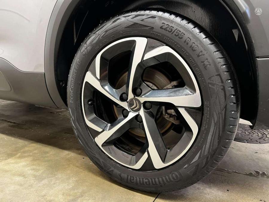 Grey Citroen C5 Aircross 2022 in Marijampole, with an engine capacity of 1.20 L and mileage of 72 thousand km for 13855 €, photo 18 on AUTOMOTO.COM.LV