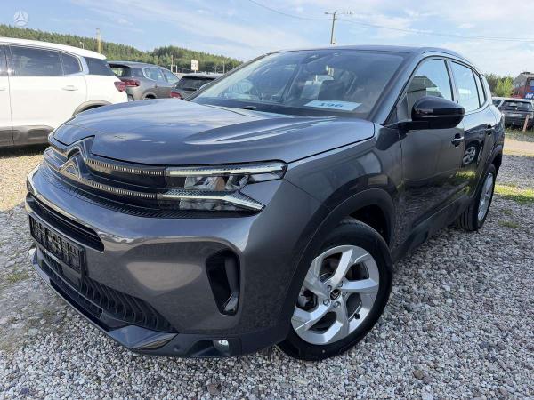 Серый Ситроен C5 Aircross 2022 в Вильнюс, объемом двигателя 1.50 л и пробегом 157 тыс. км за 14900 €, фото 1 на AUTOMOTO.COM.LV